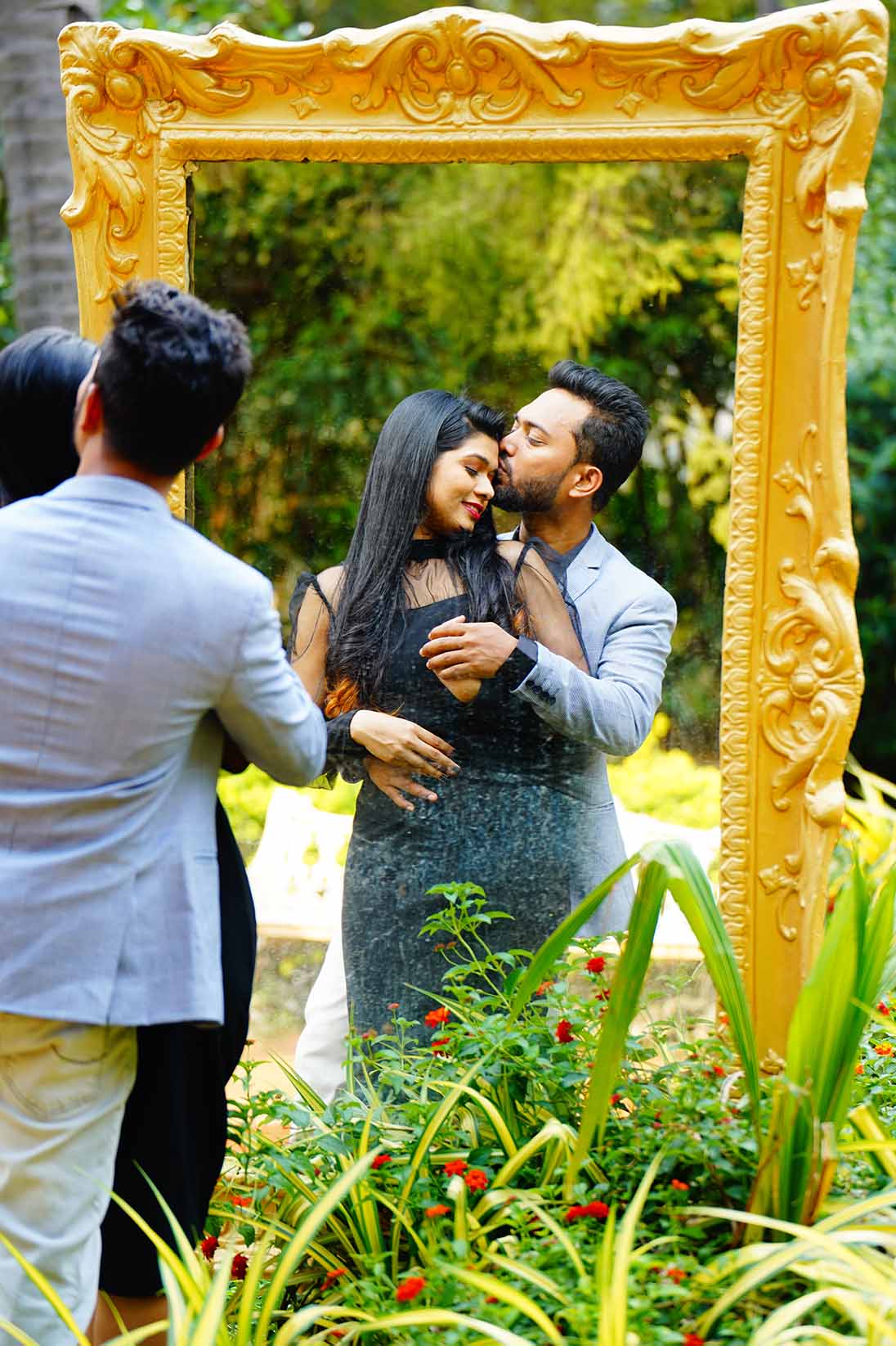Pre Wedding Photo Ideas – 25+ Creative Poses & Themes for 2025 ...